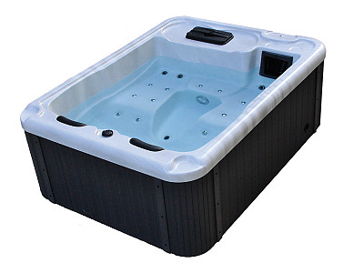 Découvrez notre gamme de spas rigides acryliques